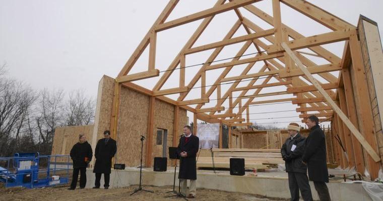 Country’s first passive solar church goes up in Kinderhook ...