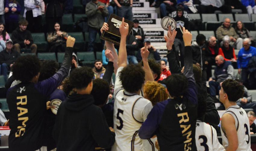 Amsterdam boys' basketball final win vs. Niskayuna photos | Amsterdam ...