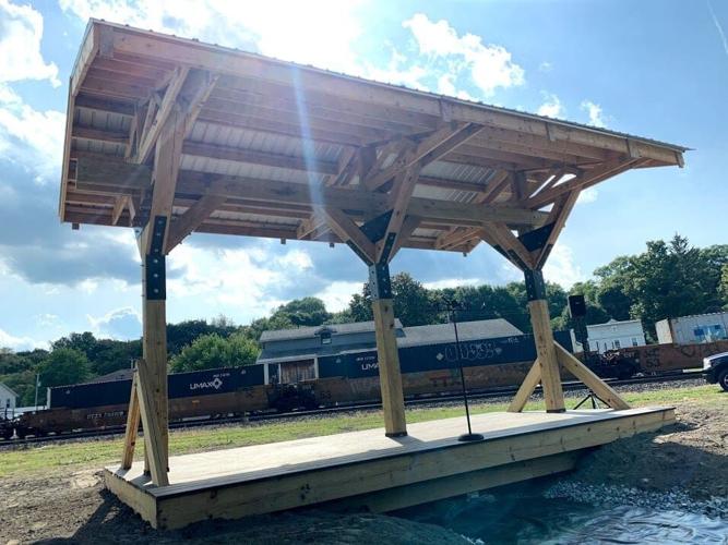 Local teen brings new train-viewing platform to life | Community ...