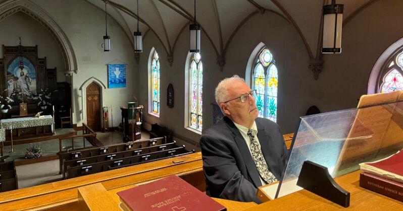 Photos: Scott Trexler, Zion Evangelical organist | Photo Galleries ...
