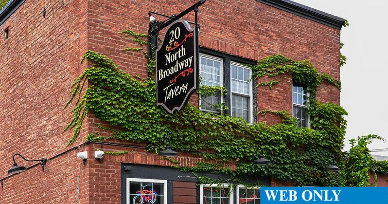 20 North Broadway Tavern in Schenectady, a look around – Images (4 ...