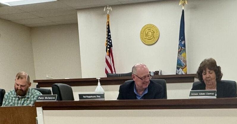 Coxsackie-Athens proposes solar project on district land | Hudsonvalley360.com | dailygazette.com