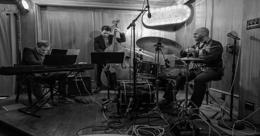 LIVE: Dave Solazzo Trio @ Lark Tavern, 05/03/2022 | Photo Galleries ...