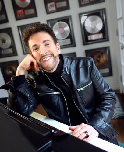 Gloversville grad Eric Vetro's trained top voices | Education ...