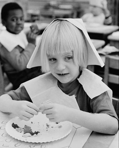 10 classroom Thanksgiving photos from our 1966 scrapbook | History ...