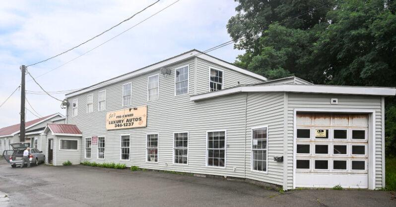 Former car dealership near Mohawk Harbor to be demolished | News ...
