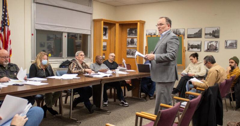 Verizon presents plans for proposed Valatie cell tower | News | dailygazette.com