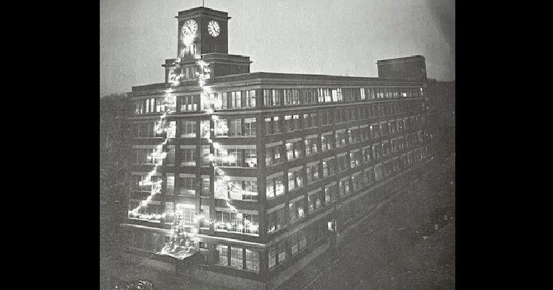 Clock tower owners recreate Christmas tree light display | Leader ...