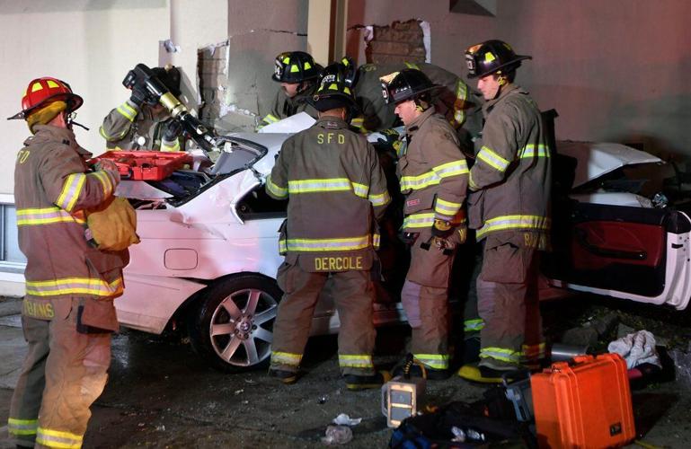 Police pursuit in Schenectady ends in fatal crash | News | dailygazette.com