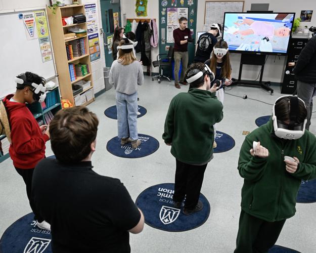 Mater Christi School students use virtual reality, photos | News ...