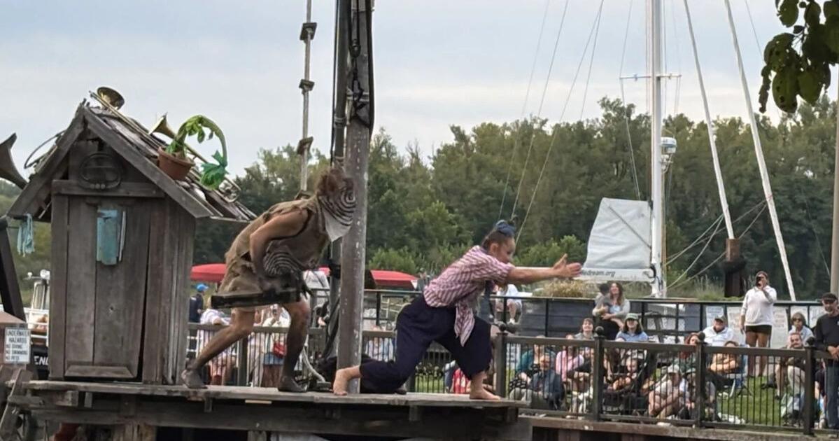 Flotsam! River Circus at Hudson. 17 photos from the show | News ...