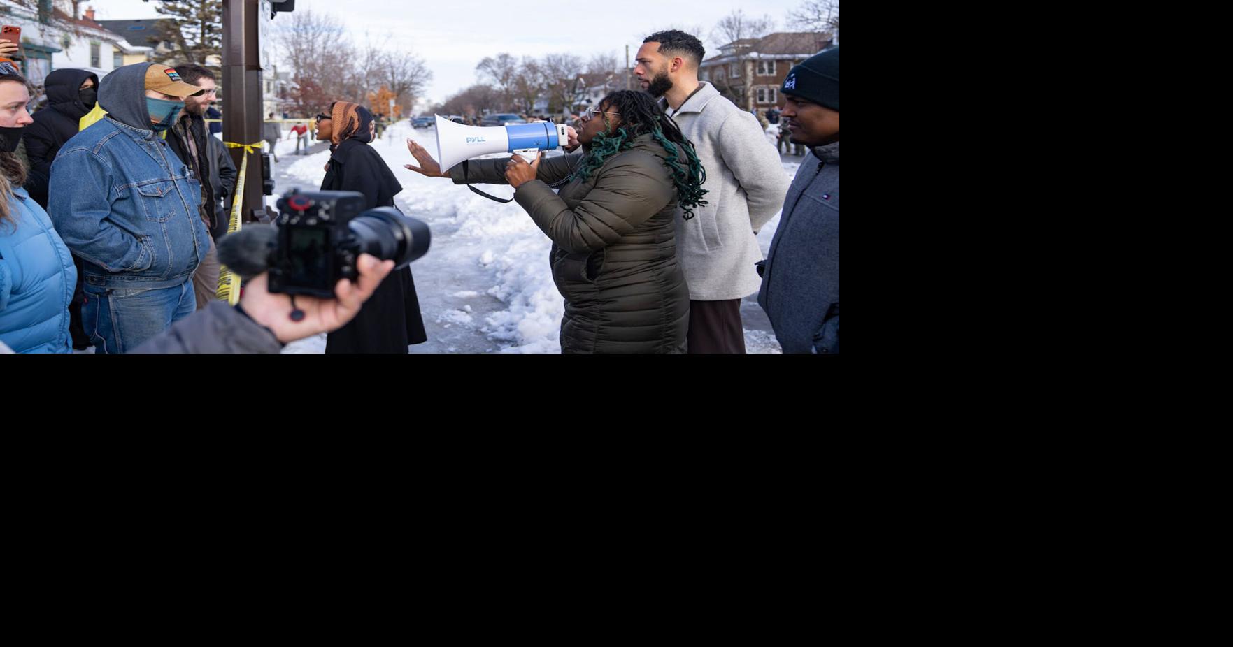Shouts of ‘Go arrest ICE’ as crowd gathers near fatal shooting scene ...