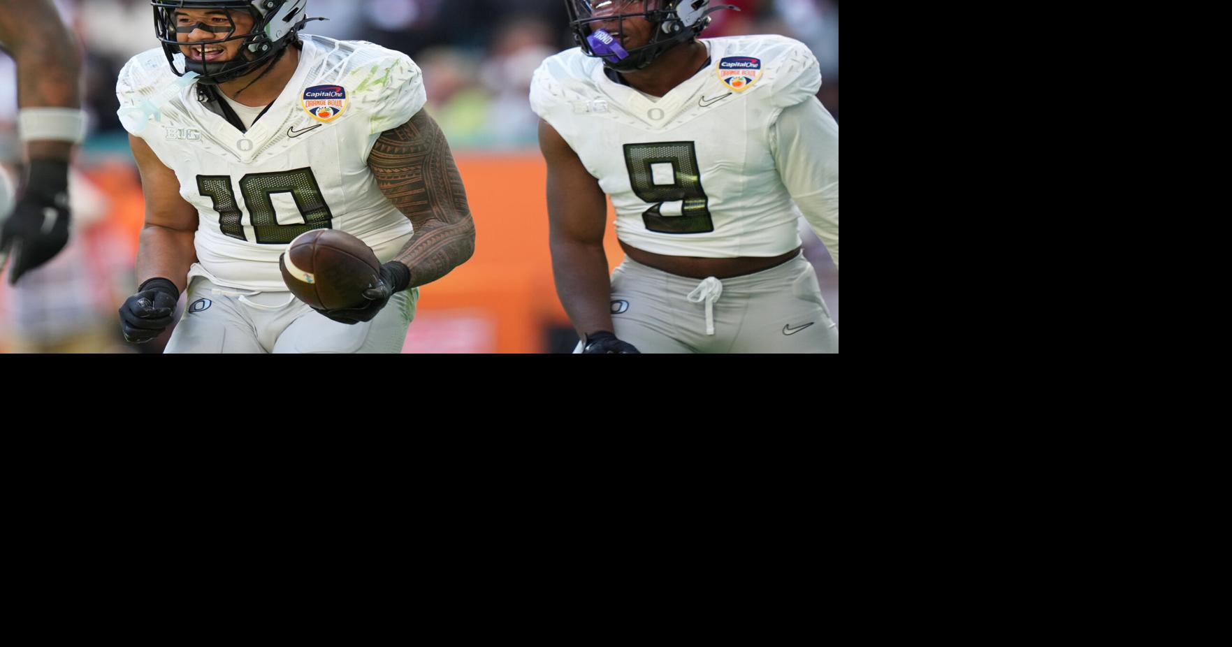 Oregon advances to semifinals, where it looks for offense and defense ...