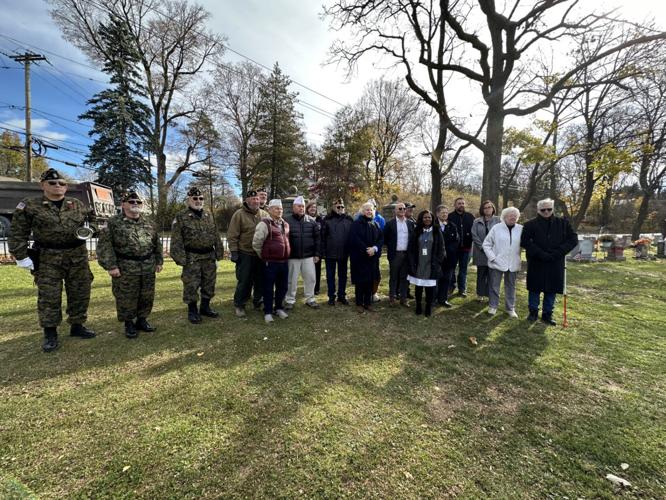 New cemetery wing unveiled for veteran resting places | Columbia County ...