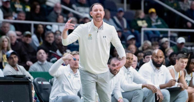 Fresh off loss in tournament, McNamara already planning for Siena men's ...