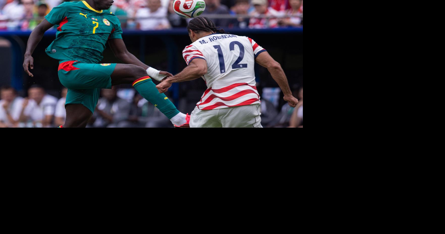 Now watch this: US coach Mauricio Pochettino turns to laptop in-game ...