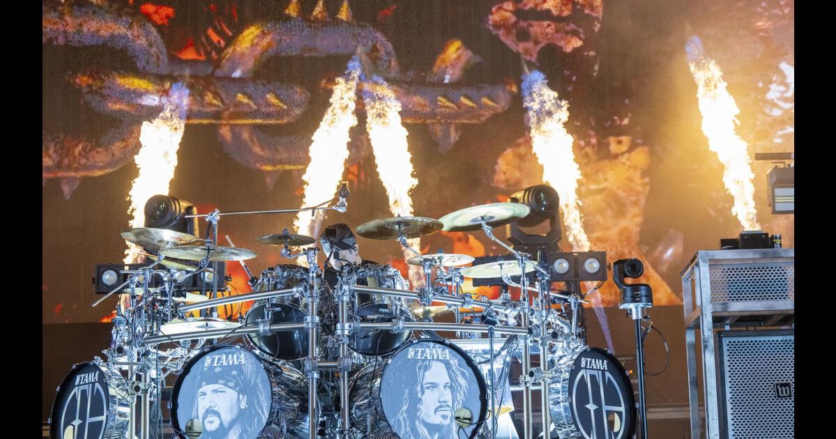 Pantera played Saratoga Performing Arts Center Tuesday. Their ...