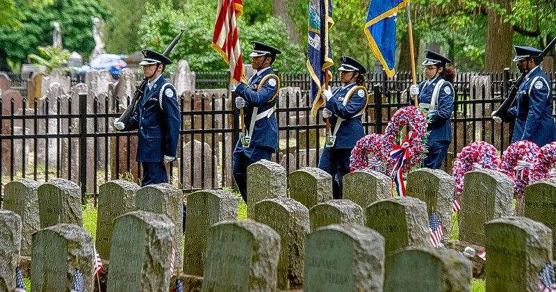 Veterans honored Memorial Day at Vale Cemetery in Schenectady | News ...