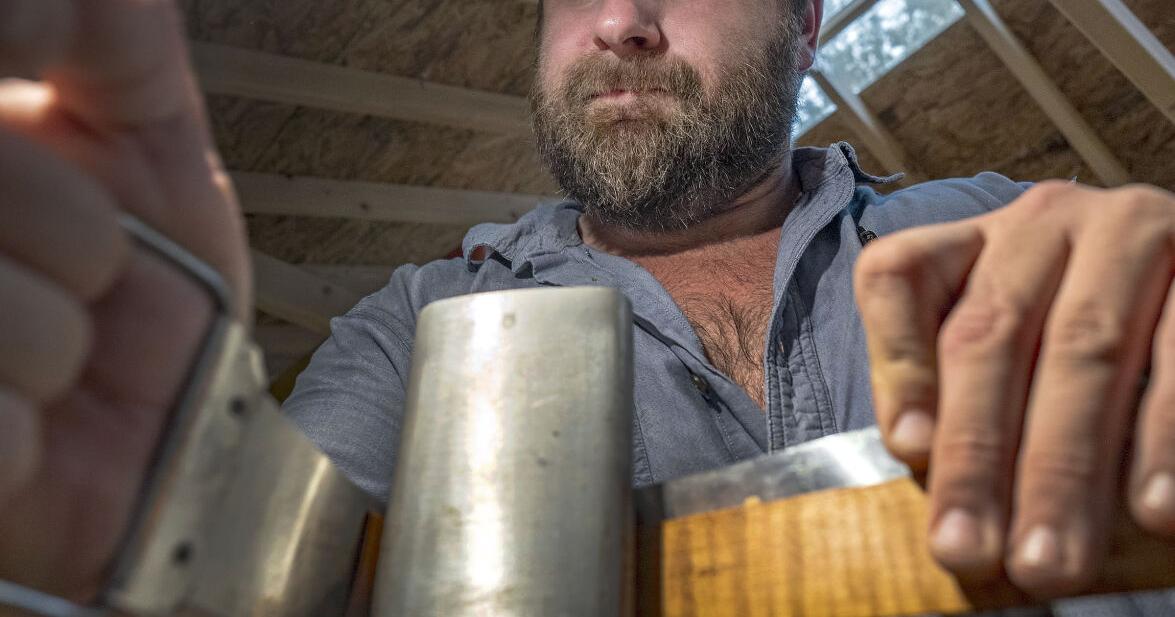 A fiddle maker makes way back | News | dailyindependent.com