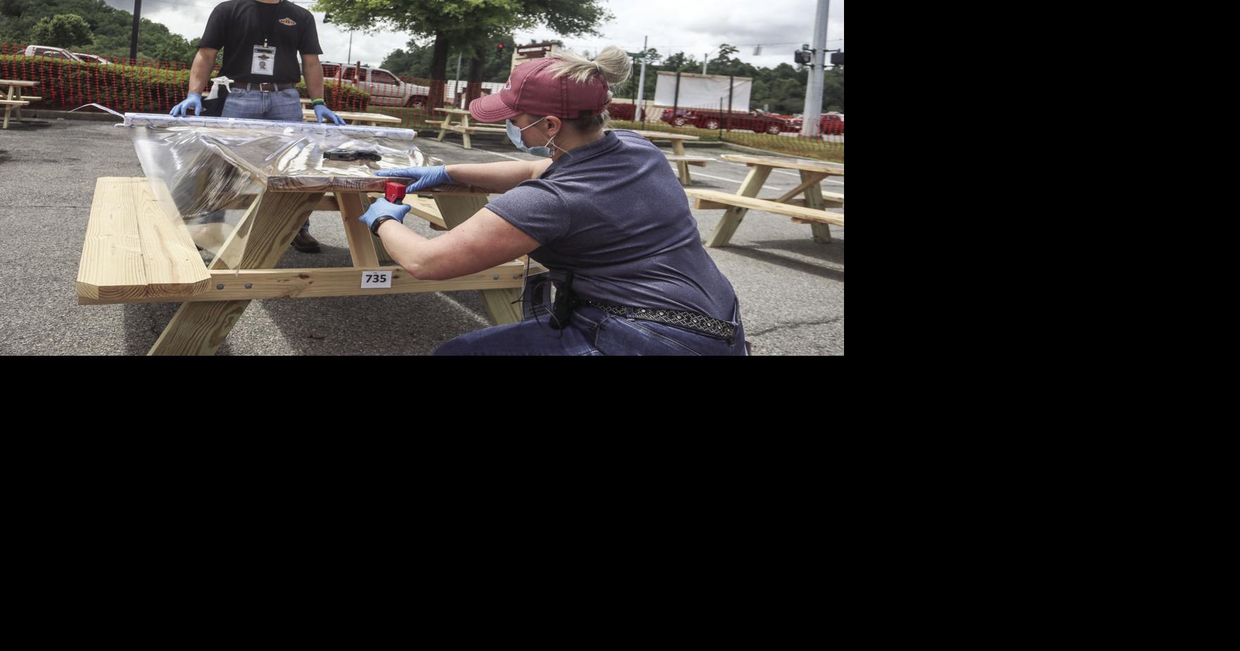 Setting the tables: Restaurants open up dining areas with caveats ...