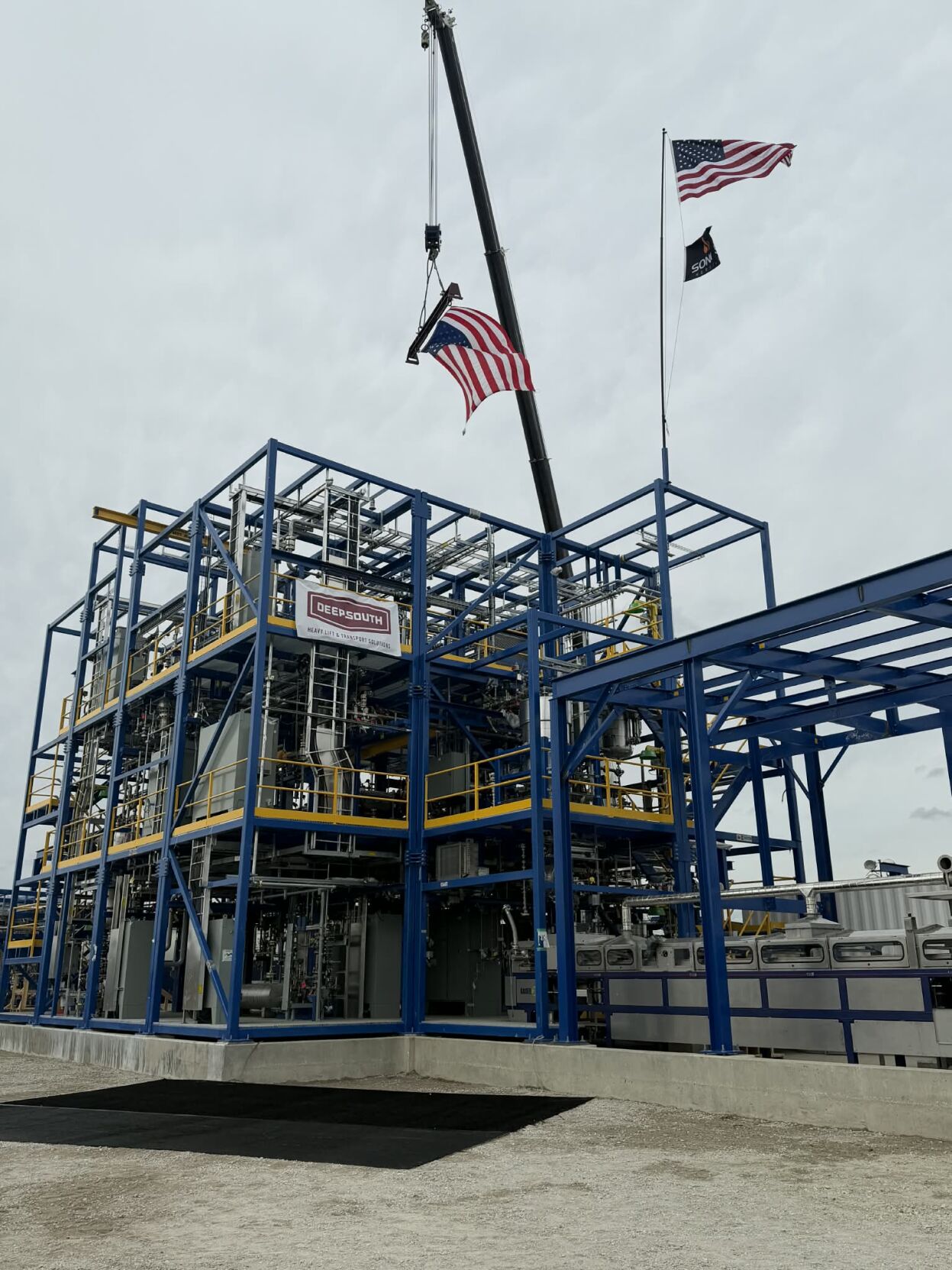 Gravitating to graphite: ExxonMobil, ACP Technologies celebrate new ...