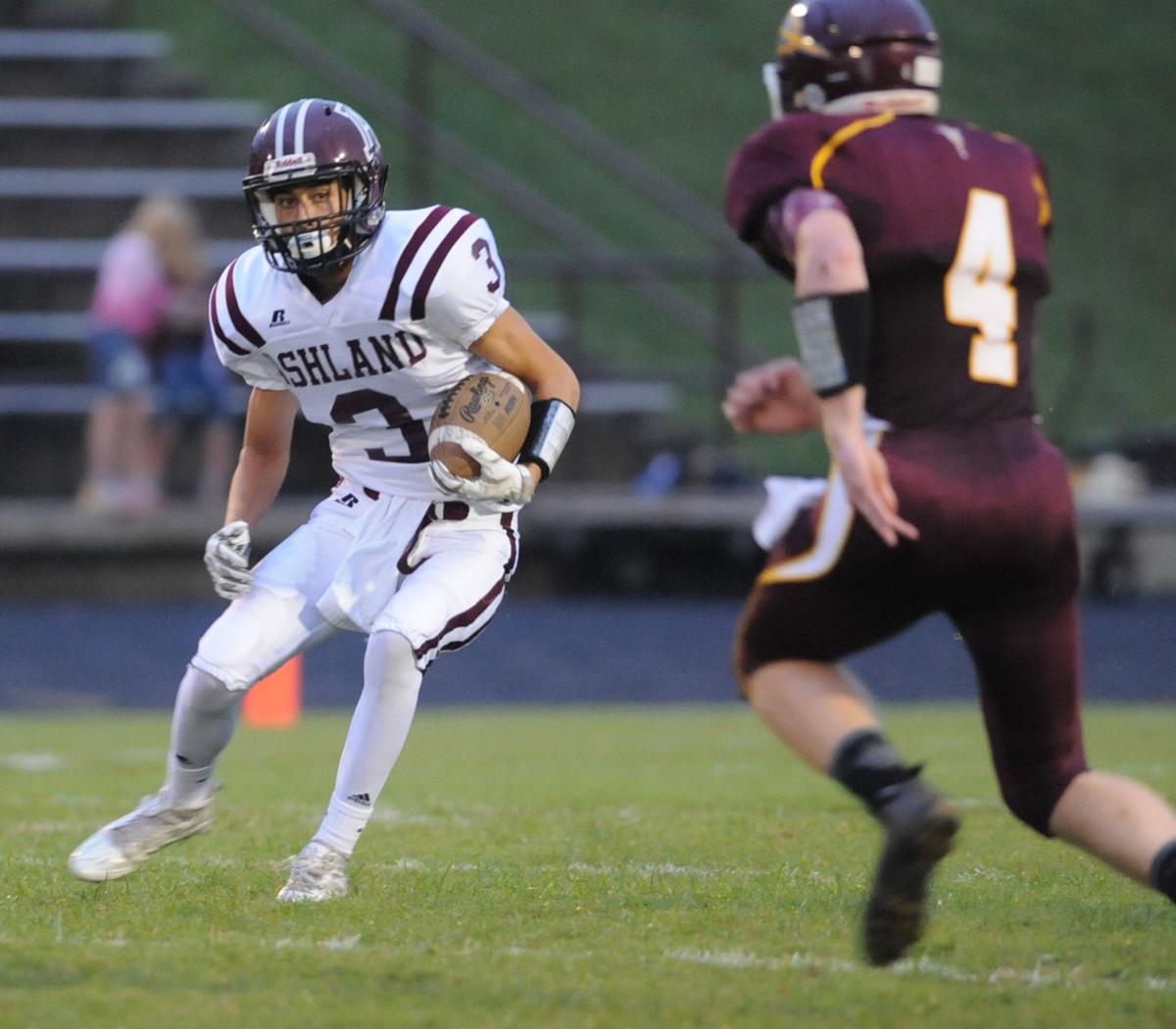 Tomcats at Red Devils football | Gallery | dailyindependent.com