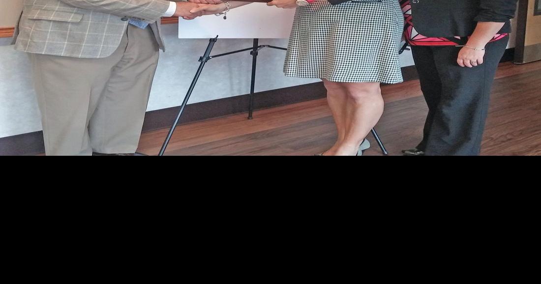 Scott receives Chamber’s top award | Morehead | dailyindependent.com