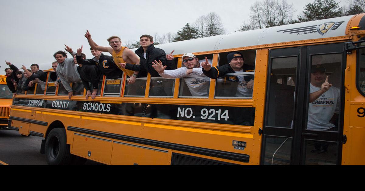A hero’s welcome: Johnson Central football team returns home | News ...