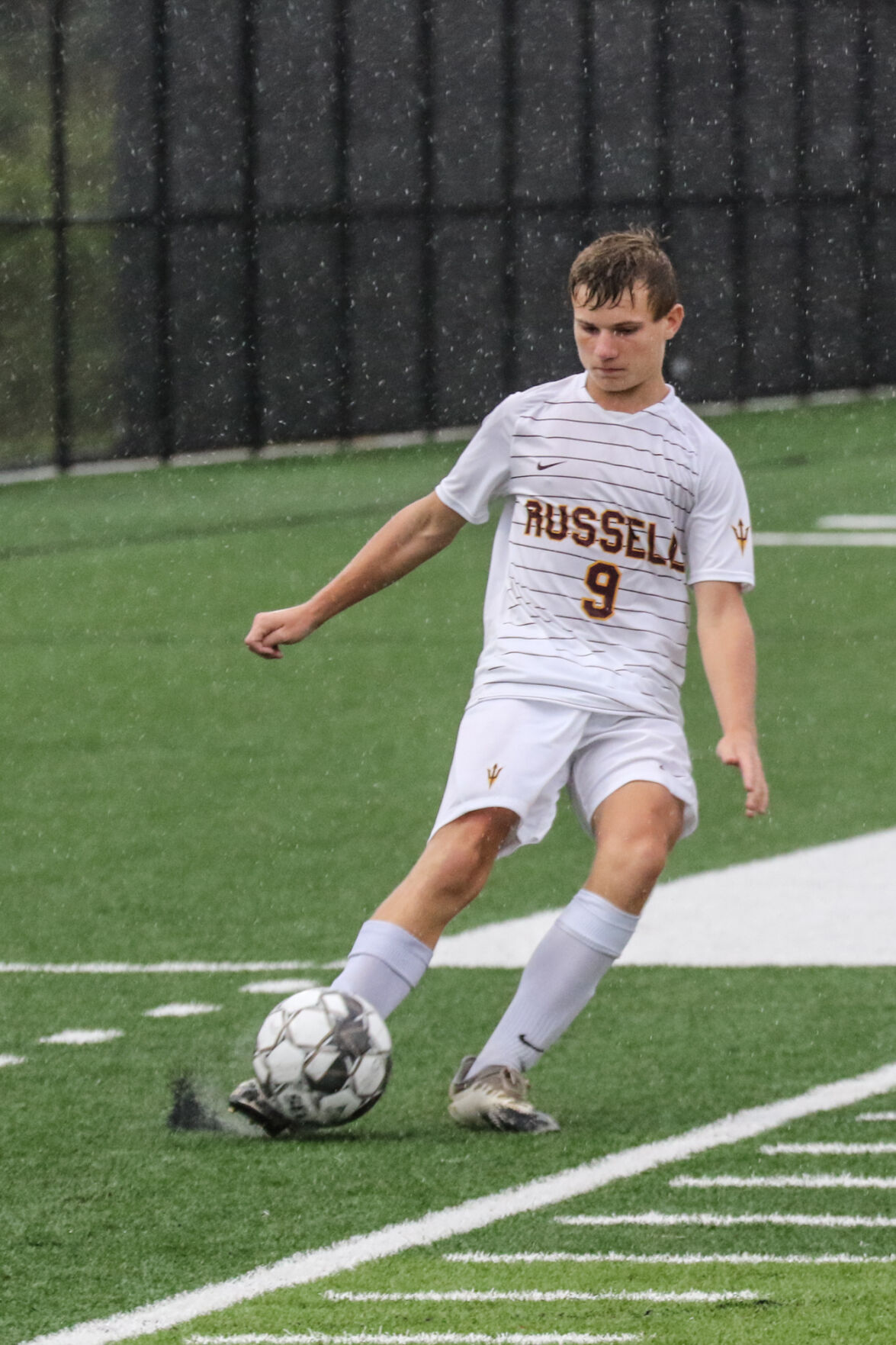 Devil Denial: Totten finds net, defense does job to boost Russell past ...