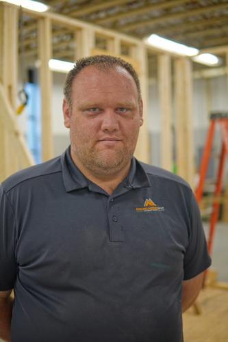 Fallsburg man receives scholarship | News | dailyindependent.com