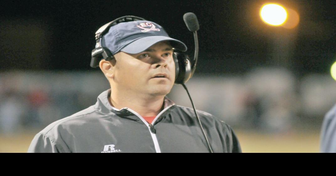 Moore returns to MSU football as linebackers coach | Morehead ...