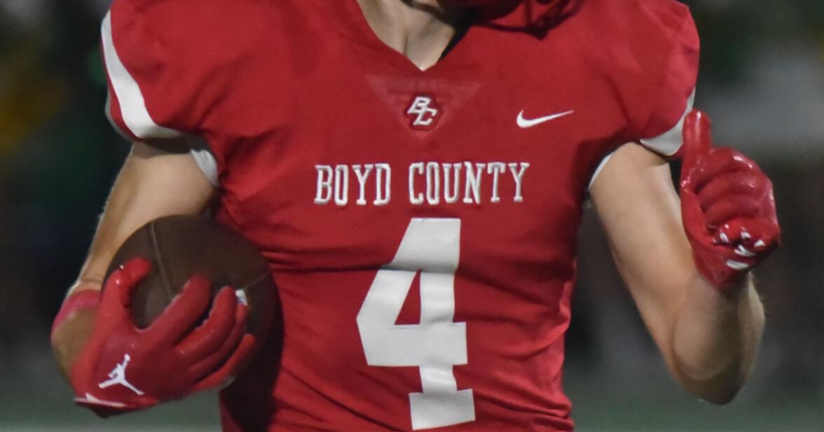 Hicks and picks: Junior makes impact on both sides of the ball; defense ...