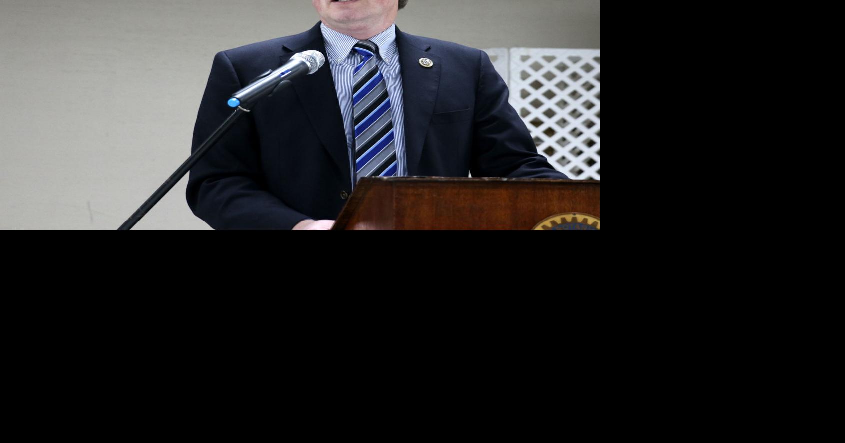 Trump calls Massie ‘third rate Grandstander’ | News | dailyindependent.com
