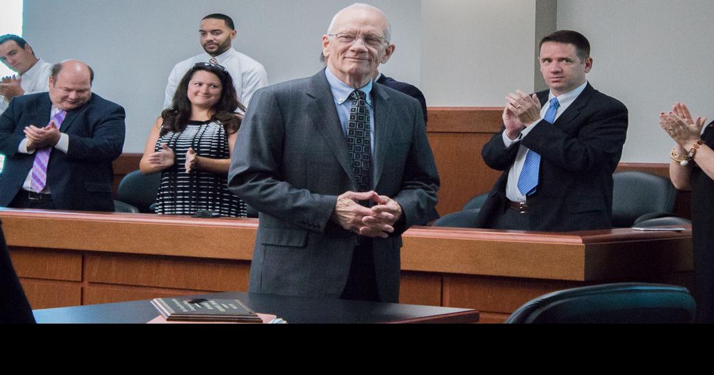 Boyd Bar Association honors longtime Ashland attorney | News ...