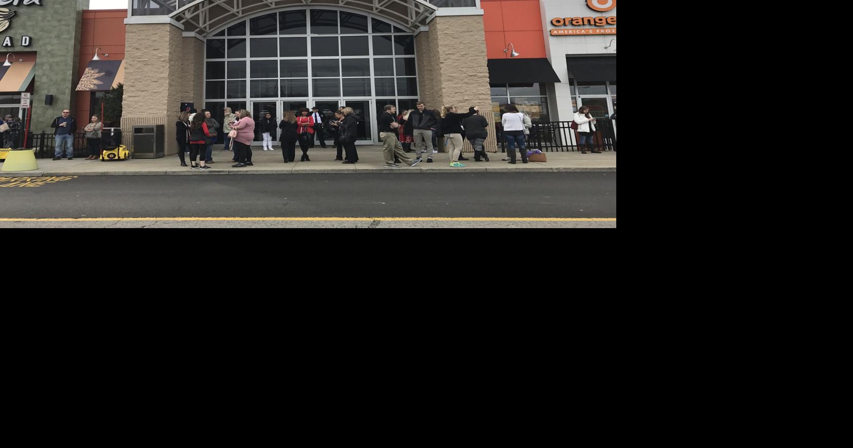 UPDATED: Ashland mall reopens after small fire in Victoria’s Secret ...