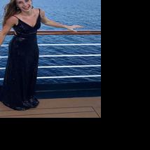 Amanda Bogen kept cruise ship passengers' spirits lifted during ...