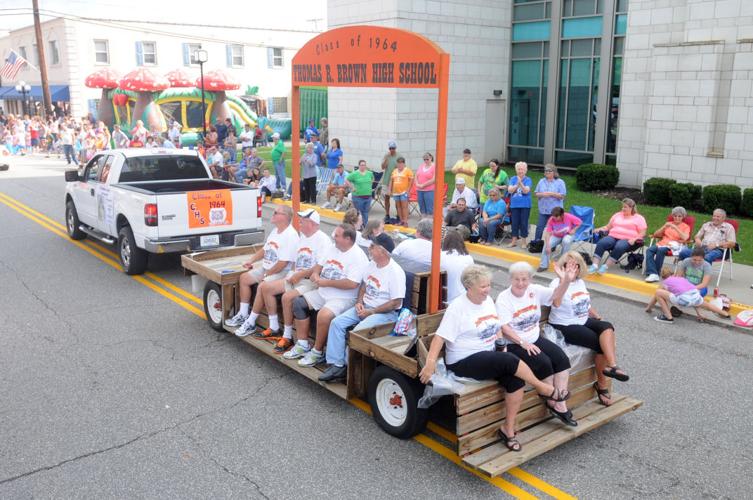 JULIE BALL HAMBRICK: Locals ‘catch up’ at annual Labor Day parade ...