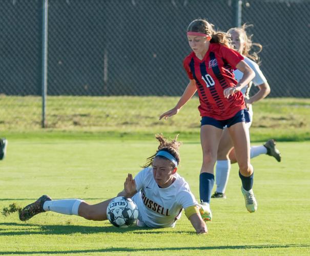 East enjoys 2nd-half explosion | Sports | dailyindependent.com