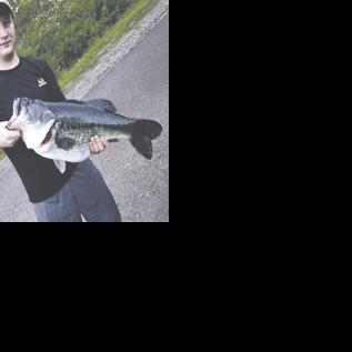 G. SAM PIATT: Kentucky record bass on first cast | Sports ...
