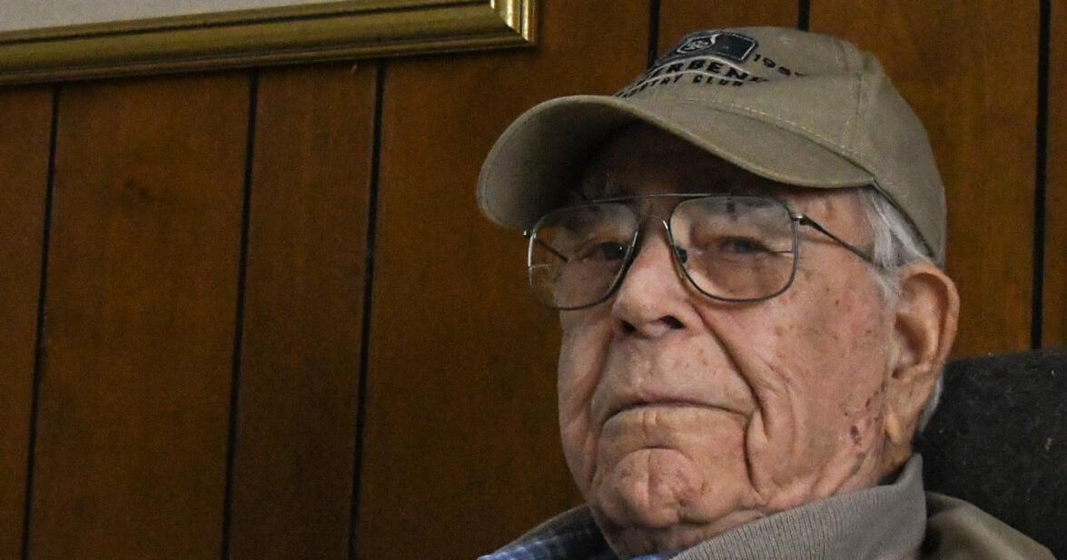 Chilling with Carter's classmate | News | dailyindependent.com