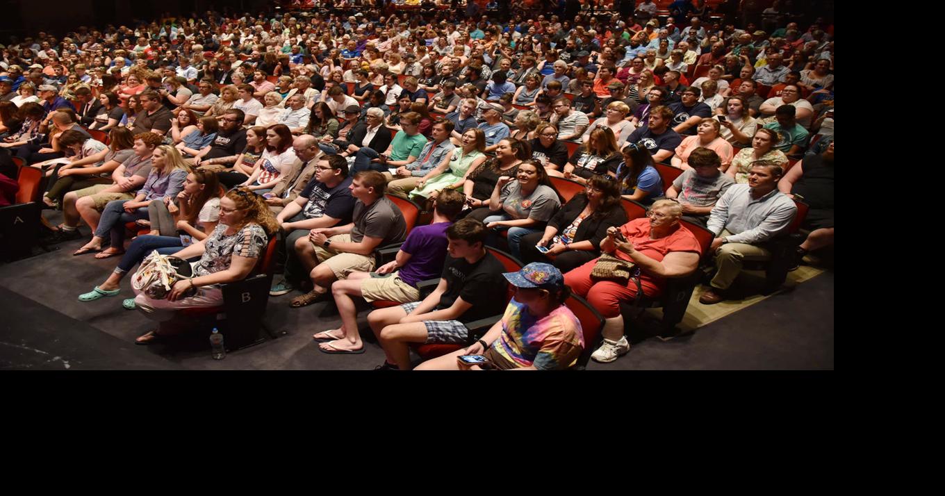Sanders fans still feeling the 'Bern' at the Vern Riffe Arts Center ...