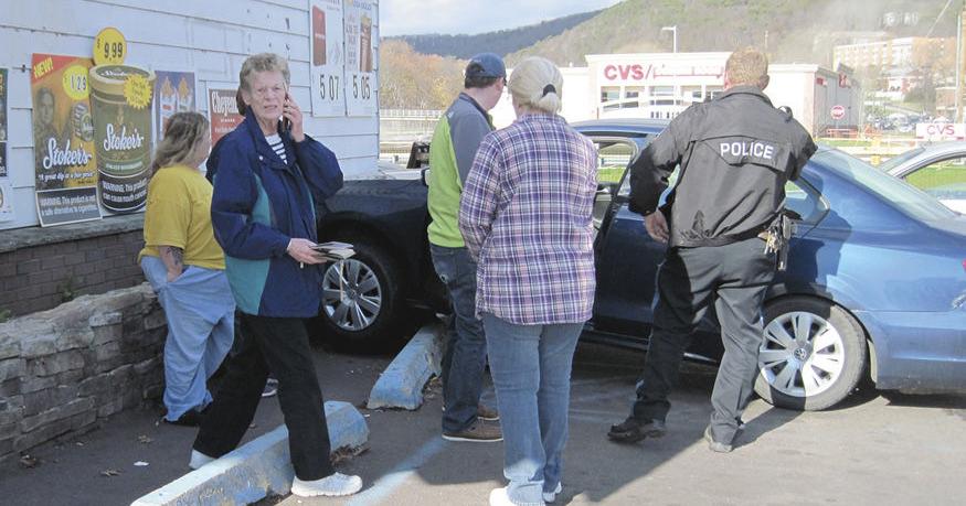Foot slipped before crash | News | dailyitem.com