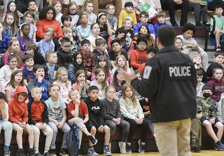 Shikellamy police chief talks to students about tech, social media ...