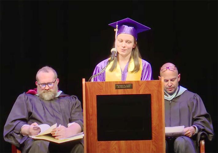 Shamokin grads encouraged to overcome fears | News | dailyitem.com