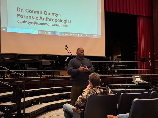 Bloomsburg professor gets Shikellamy students' attention with forensic ...