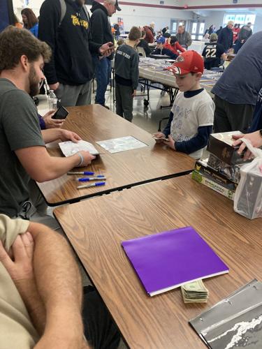 Danville grad Braeden Fausnaught signs autographs at Sunbury card show ...