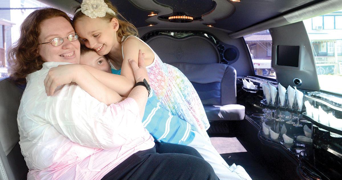 Gift limo ride given away on Mother’s Day | News | dailyitem.com
