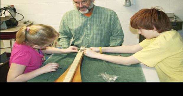 Oaklyn Elementary School pupils make music | News | dailyitem.com