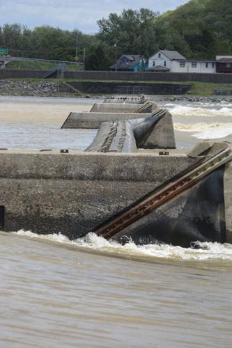 Dam inflated to make Lake Augusta | Local News | dailyitem.com