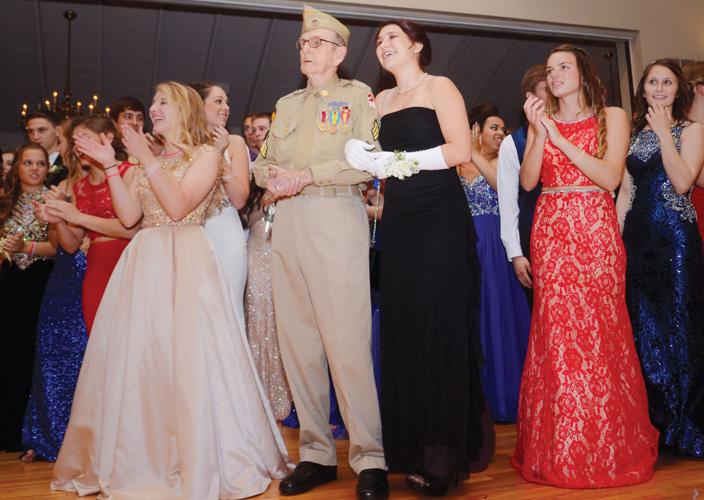 Teen says thanks with prom escort invitation | News | dailyitem.com